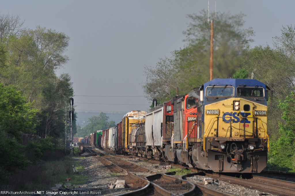 CSXT 7690 On CSX Q 342 Northbound